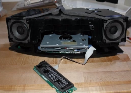 Bose WaveRadio teardown 01 - What's Inside