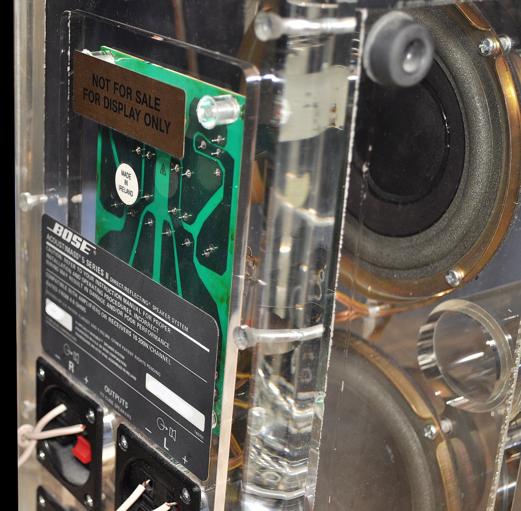 bose-acoustimass-5-series-ii-bass-module-transparent-02 - What's Inside