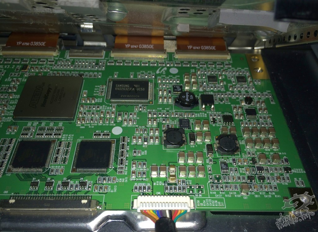 Eizo FlexScan SX3031W Inside 27 - What's Inside